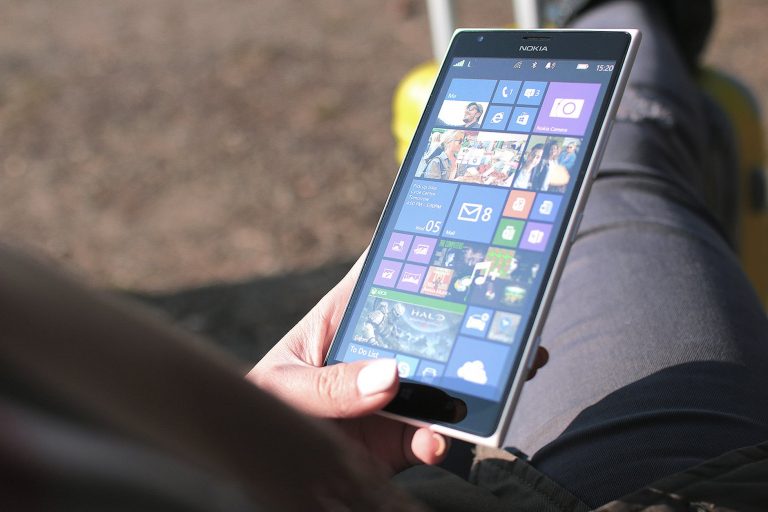 Nokia The Rise and Fall of The Giant Phone Manufacturer